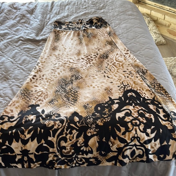 VENUS | Skirts | Venus Stretch Skirt | Poshmark